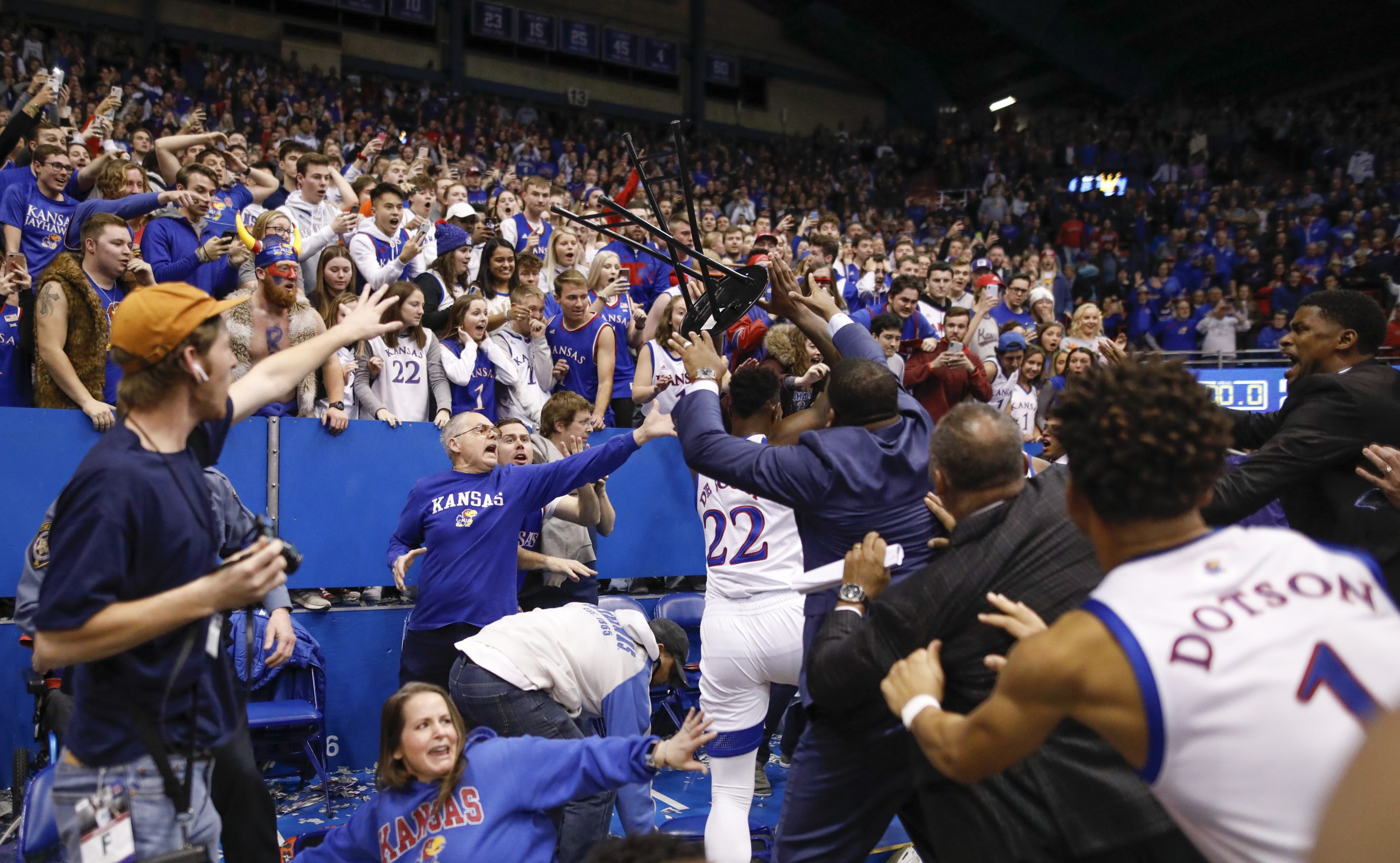 Lopsided Sunflower Showdown ends with all-out brawl between No. 3 ...